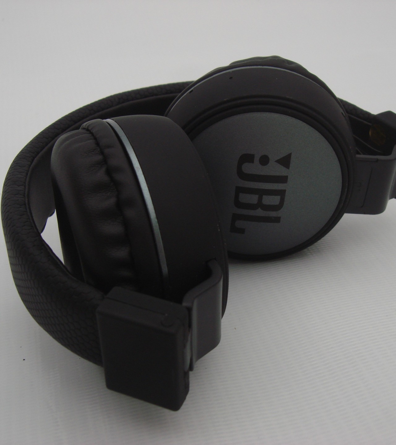 Bluetooth Headphones + SD Card Player + FM - Sale price - Buy online in ...